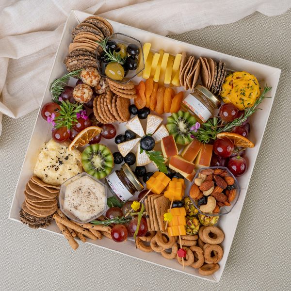 Fromage Grande Grazing Board – Gourmaison India